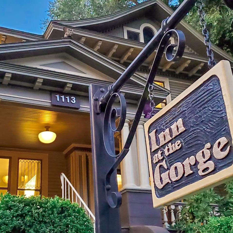 Weekly Vacation Rentals in Hood River, OR | Inn at the Gorge